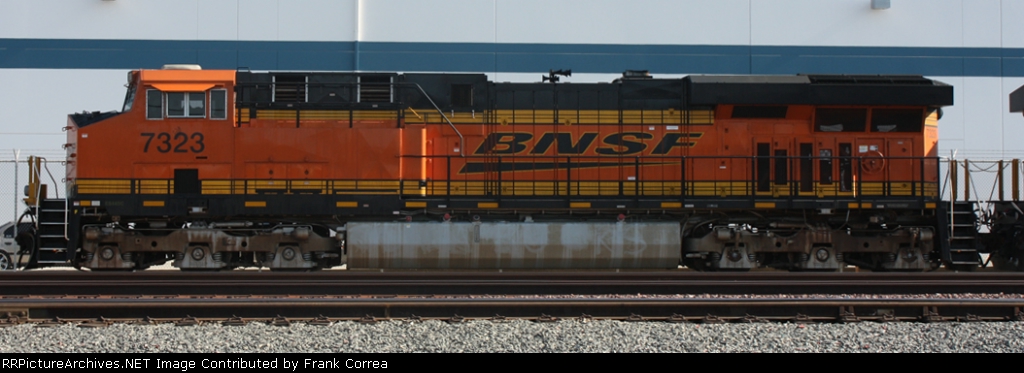 BNSF 7323